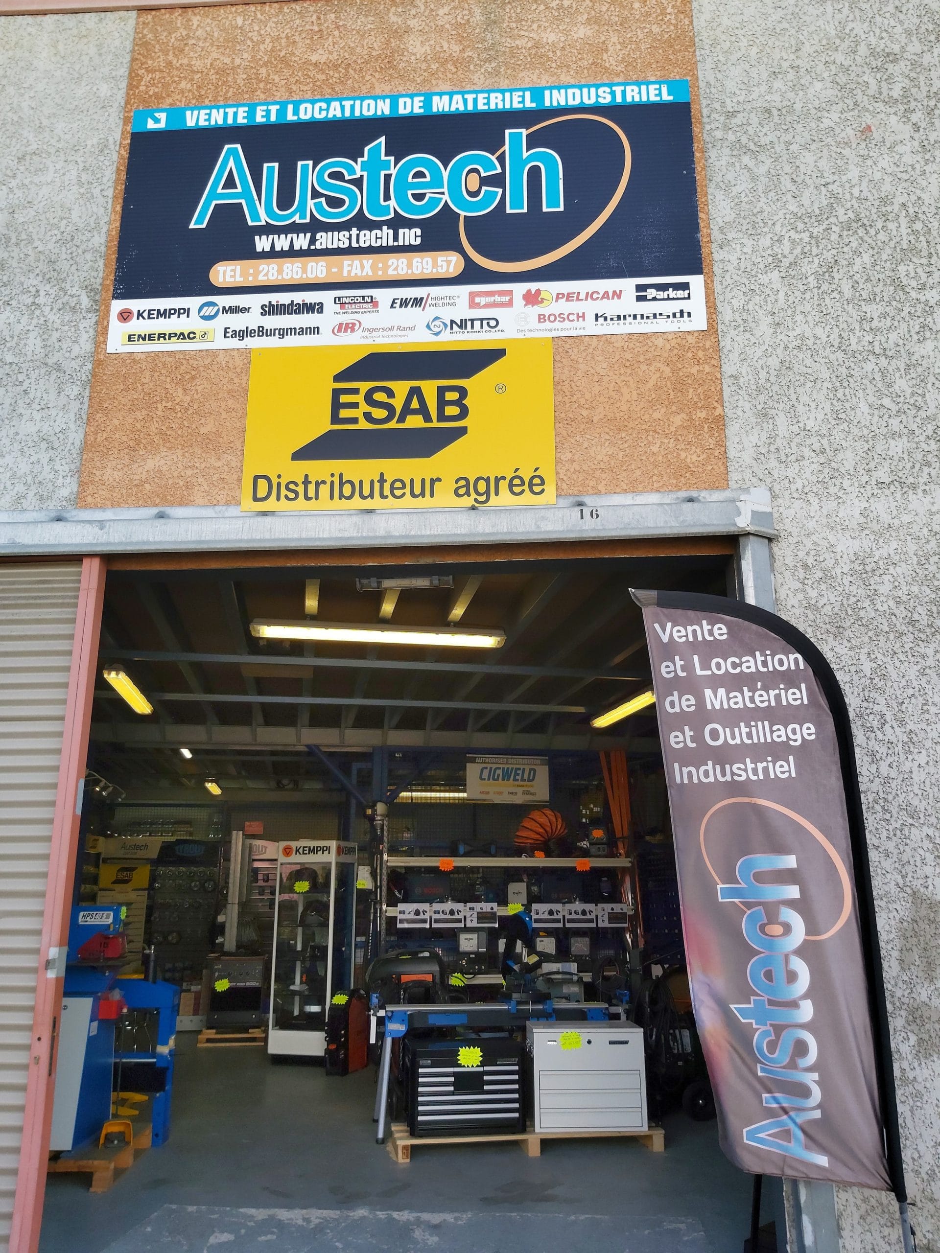 La société – Austech